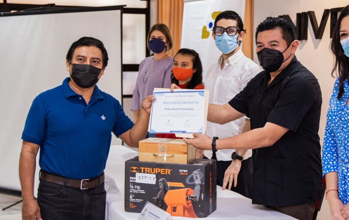 Coppel Emprende llega a todo México para apoyar a dueños de micro y ...