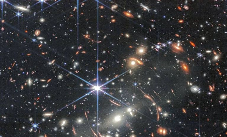 Revelaron La Primera Imagen Del Cosmos Tomada Por El Telescopio James