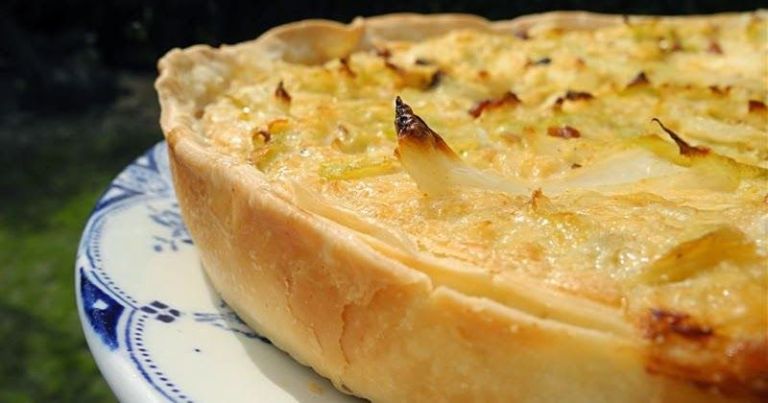 Un almuerzo distinto: hacé tarta de repollo y queso con masa casera ...