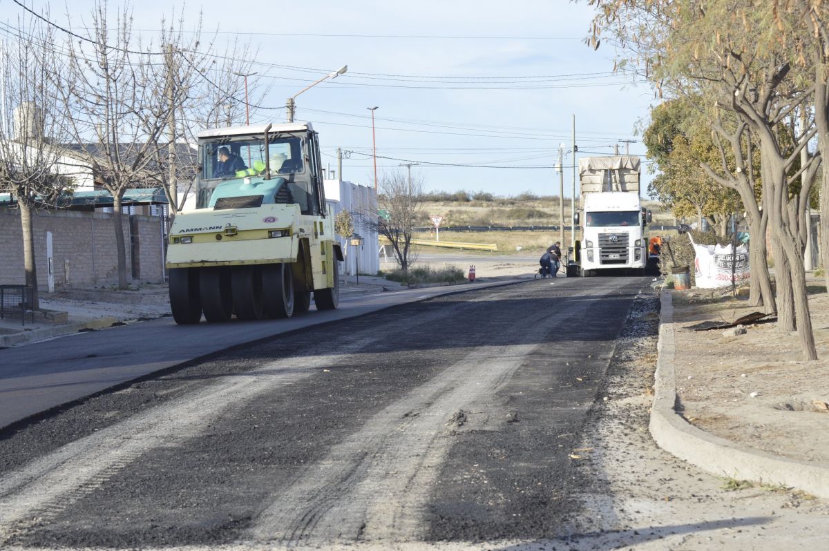Tras muchos años de espera llegó el asfalto a la diagonal Mendoza en ...