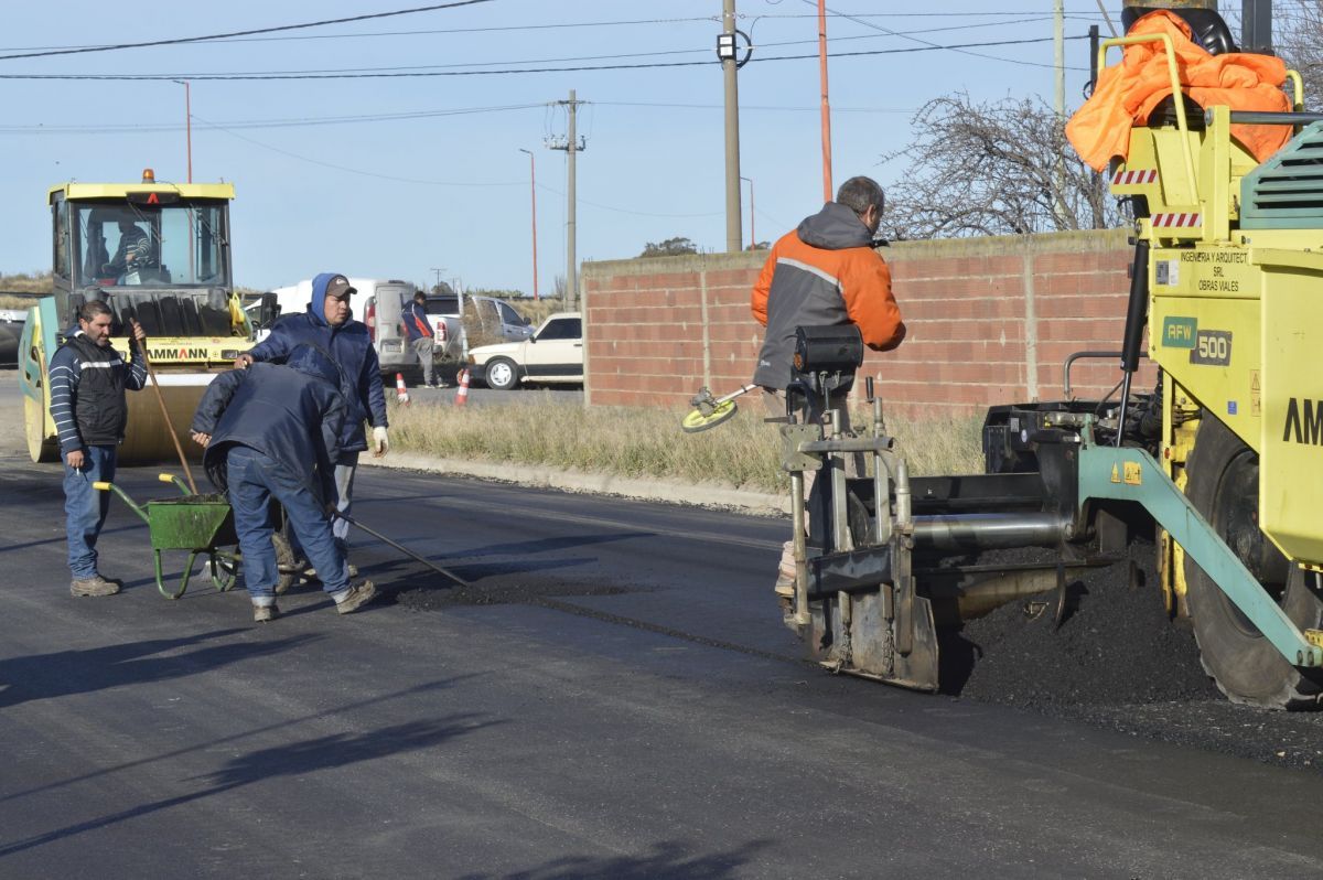 Tras muchos años de espera llegó el asfalto a la diagonal Mendoza en ...